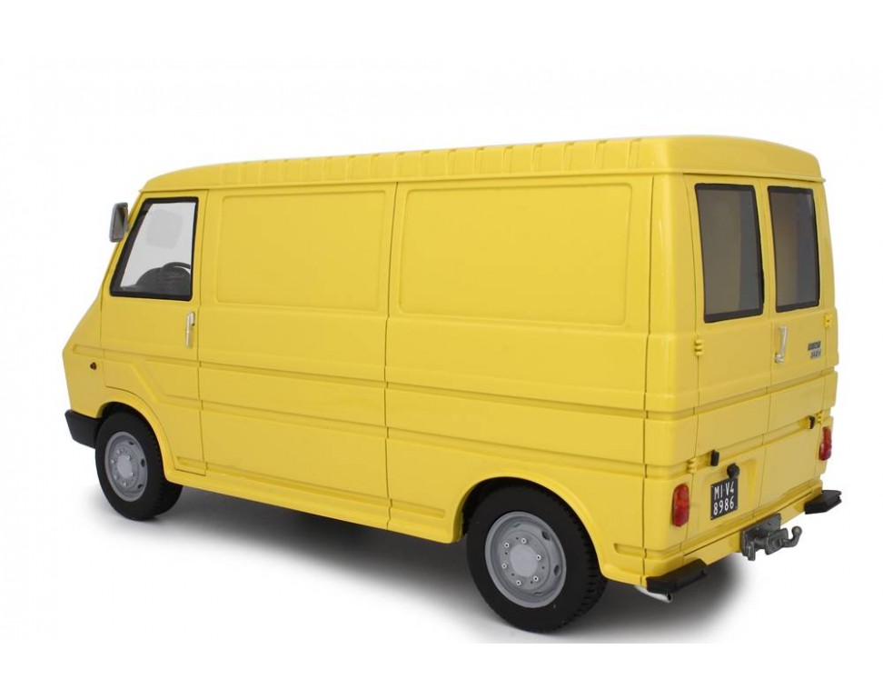 Fiat 242 1° serie 1974 1:18 LM107A Modellino in scala 1:18 Laudoracing