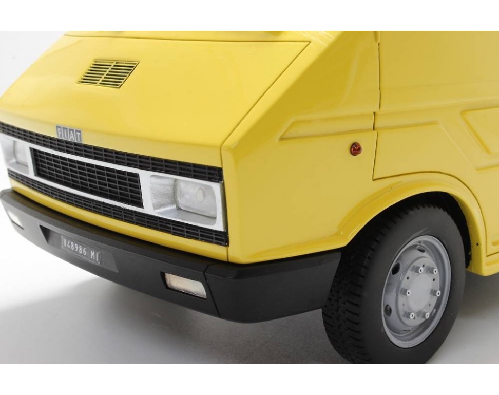 Fiat 242 1° serie 1974 1:18 LM107A Modellino in scala 1:18 Laudoracing